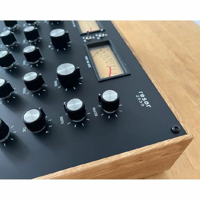 Resor 2533 4-Channel Rotary DJ Mixer (black) at Juno Records.