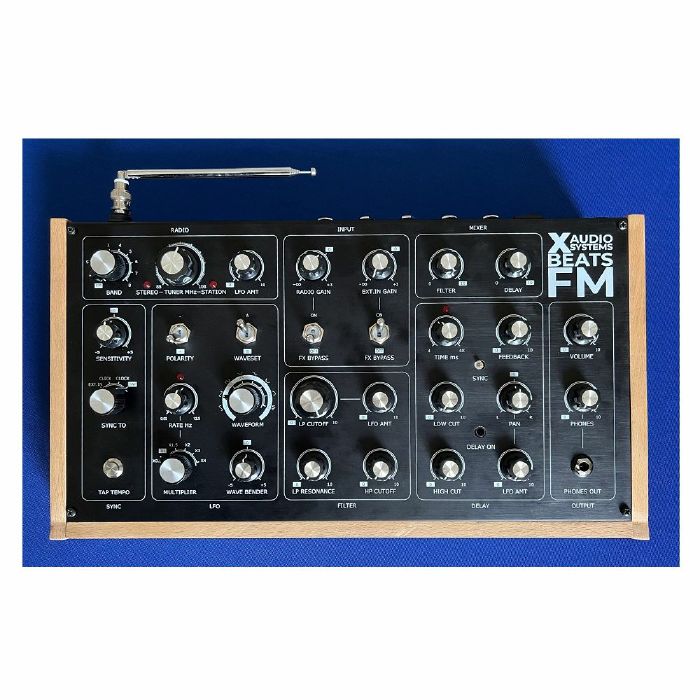 X Audio Systems Beats FM Stereo Analogue/Digital Desktop Synthesizer ...