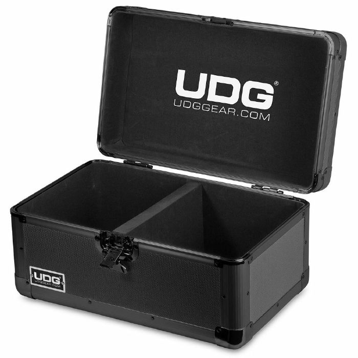 UDG Ultimate 7 Vinyl Record Flightcase 200 (black) at Juno Records.