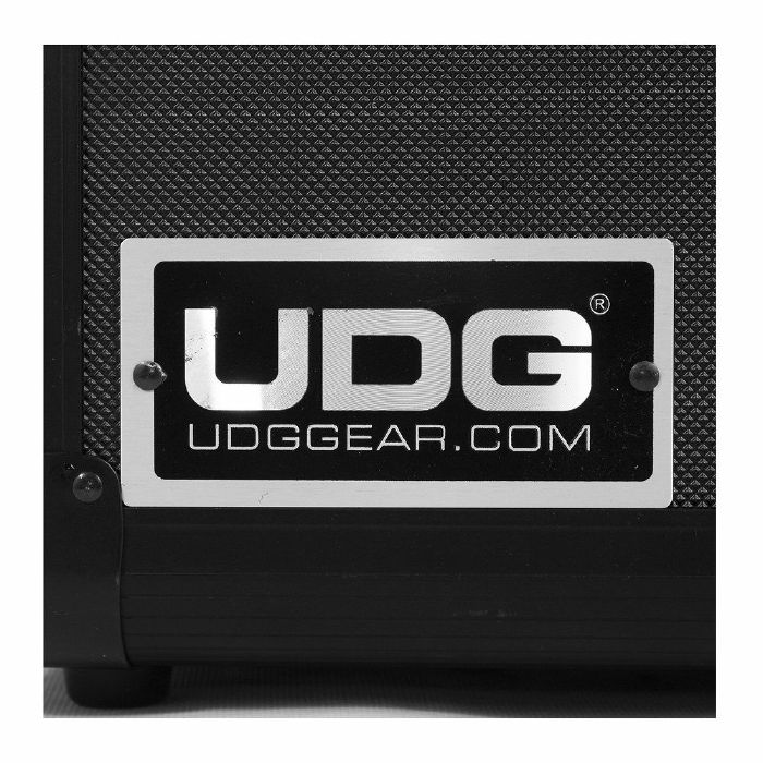 UDG Ultimate 7 Vinyl Record Flightcase 200 (black) at Juno Records.