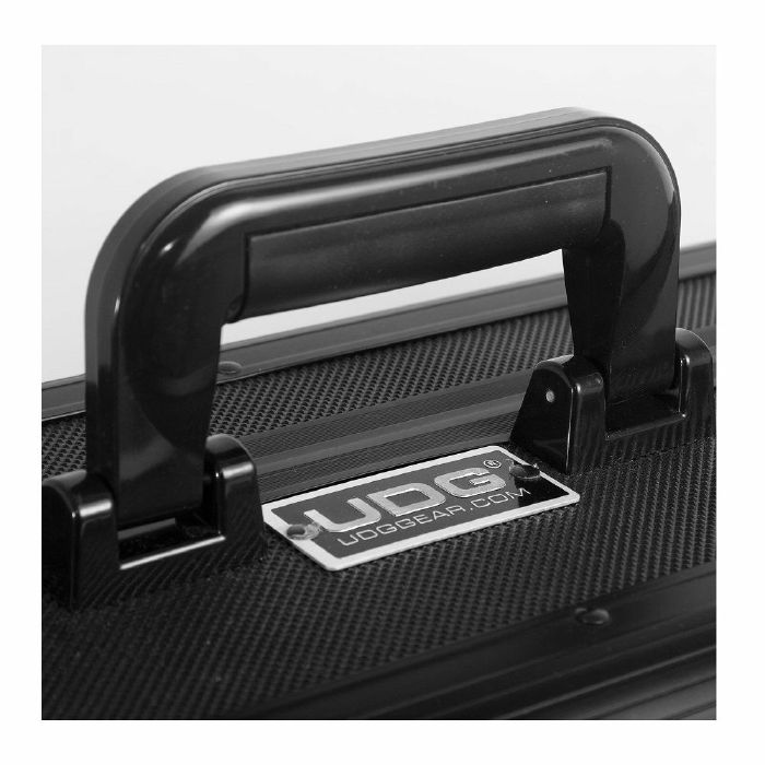 UDG Ultimate 7 Vinyl Record Flightcase 200 (black) at Juno Records.