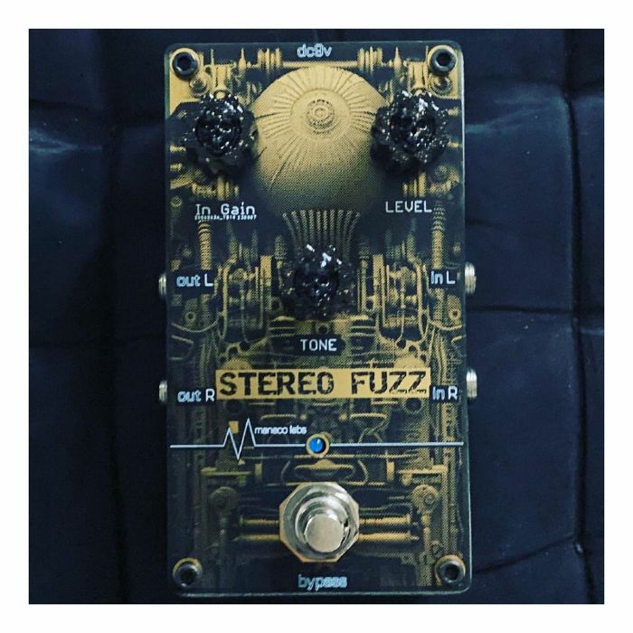 Maneco Labs Stereo Fuzz Distortion Effects Pedal at Juno Records.